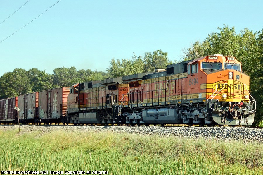 BNSF 4432 & 5494